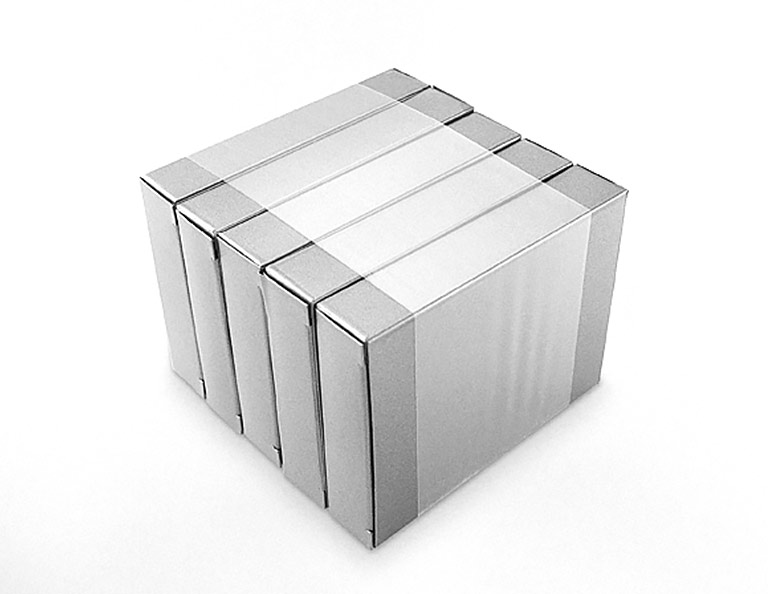 Film packaging with cutting-edge sealing technology.