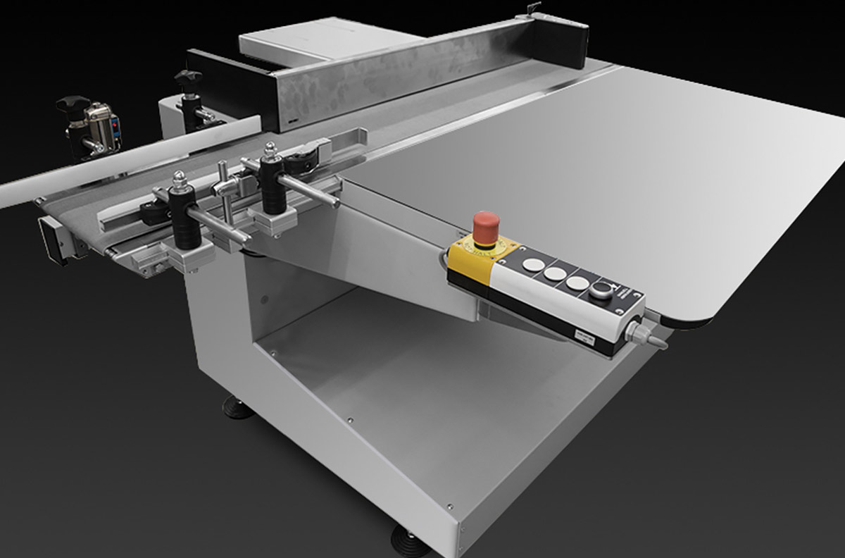 User-friendly collating tables with intermediate station