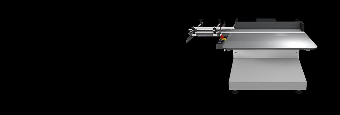 Collating tables with intermediate station for collecting bundles